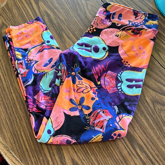 LuLaRoe | Pants & Jumpsuits | Lu La Roe Disney Leggings | Poshmark